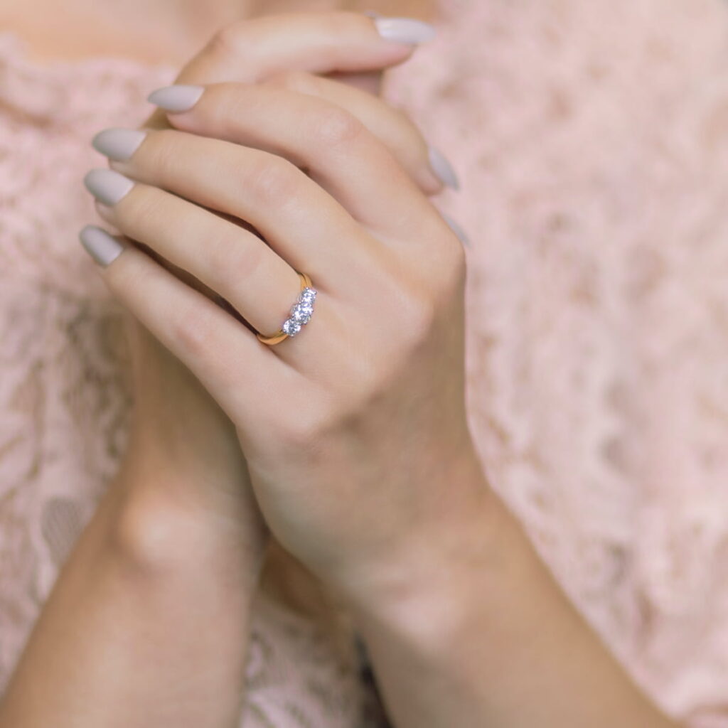 18 carat gold 3 stone diamond engagement ring - Alan Dalton